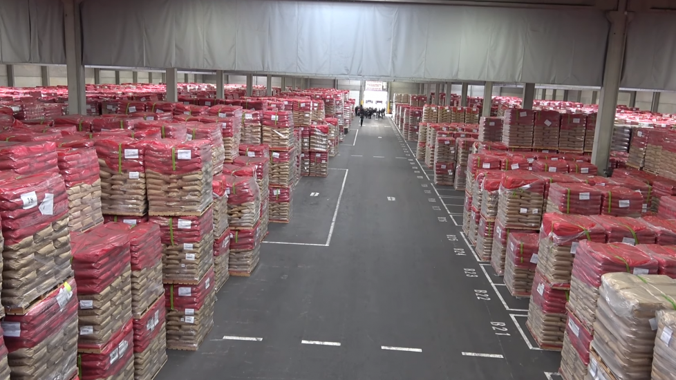 EU verkleint melkpoederberg met 130.000 ton | Melkvee.nl - Nieuws en ...