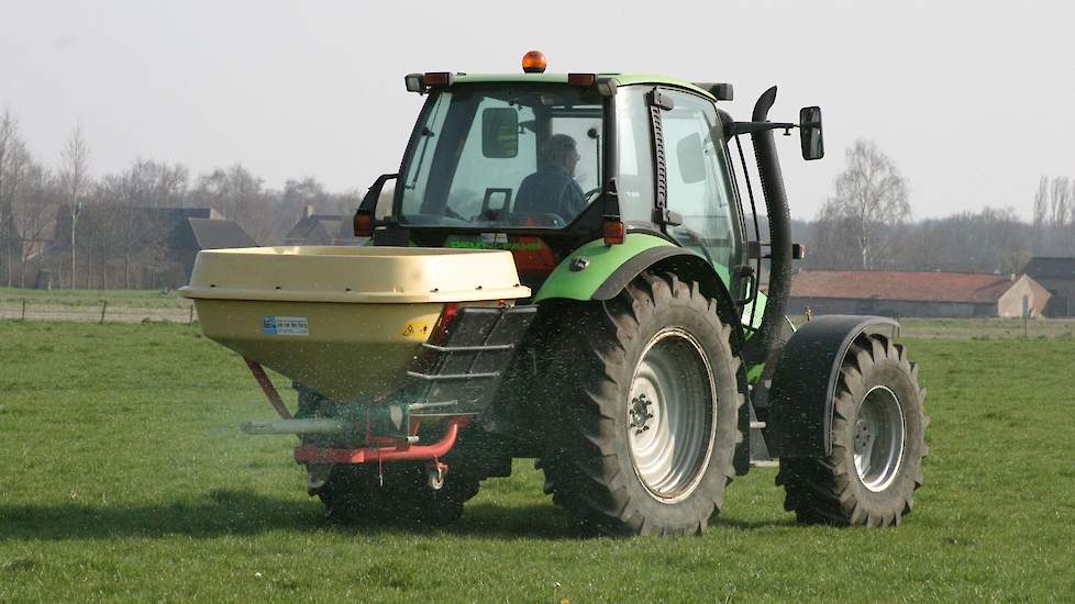 CBGV: Hou dierlijke mest rest van het jaar in de put | Melkvee.nl ...