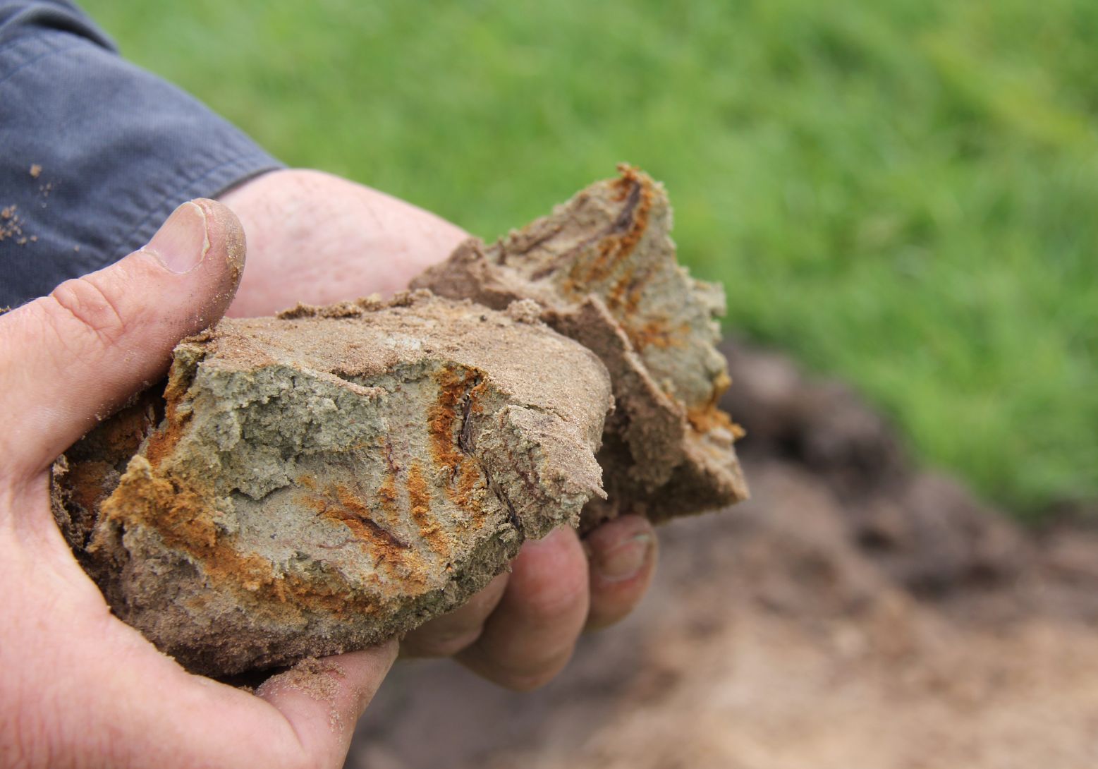 Fotoserie: Keileem, spitten en afwateren | Melkvee.nl - Nieuws en kennis voor de melkveehouder