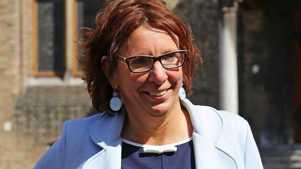 Helma Lodders volgt Henk Bleker op als voorzitter Vee&Logistiek Nederland | Melkvee.nl - Nieuws ...