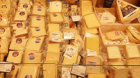 Exportvolume Goudse kaas keldert, geraspte en poederkaas juist in trek ...